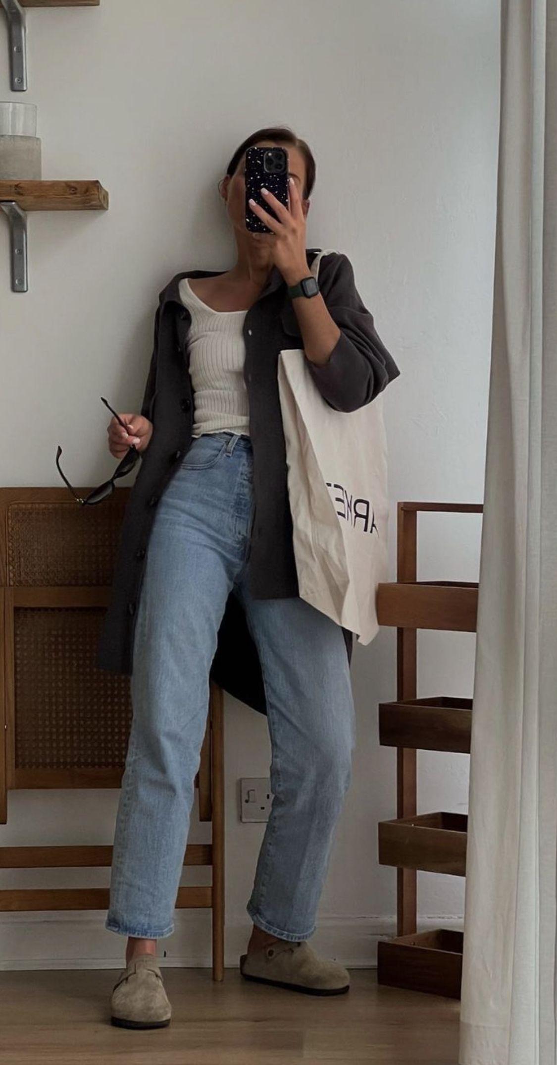 100 Easy Mirror Selfie Poses at Home : Look Stylish & Natural - The ...