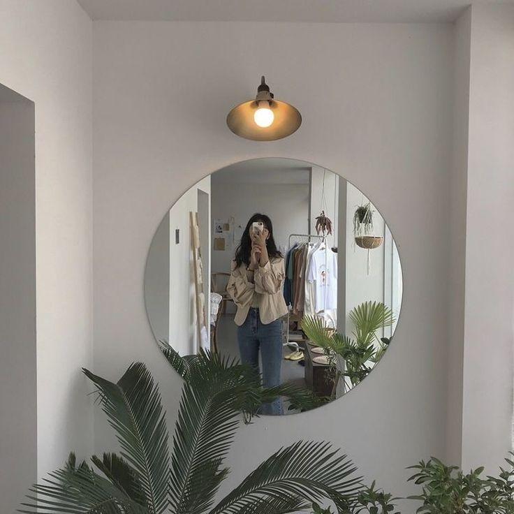 100 Easy Mirror Selfie Poses at Home : Look Stylish & Natural - The ...